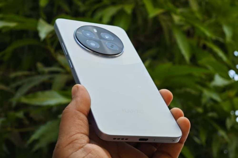 Nokia Evolve Max vs. Realme 14 Pro: 16GB RAM, 7500mAh Battery!